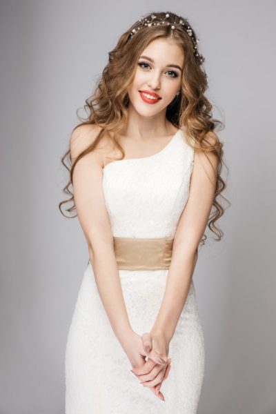 35 Popular Types of Prom Hairstyles for Women (Photo Examples) – Headcurve