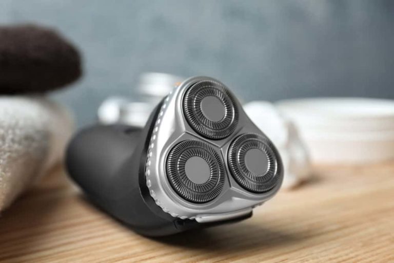 The 2 Different Types of Electric Shavers (Buying Guide) – Headcurve