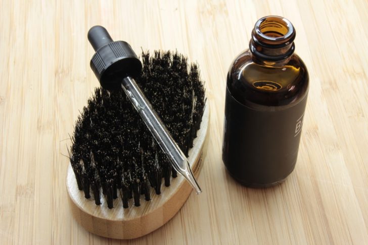 How to Use Beard Oil to Stay Moisturized and Eliminate Itch – Headcurve